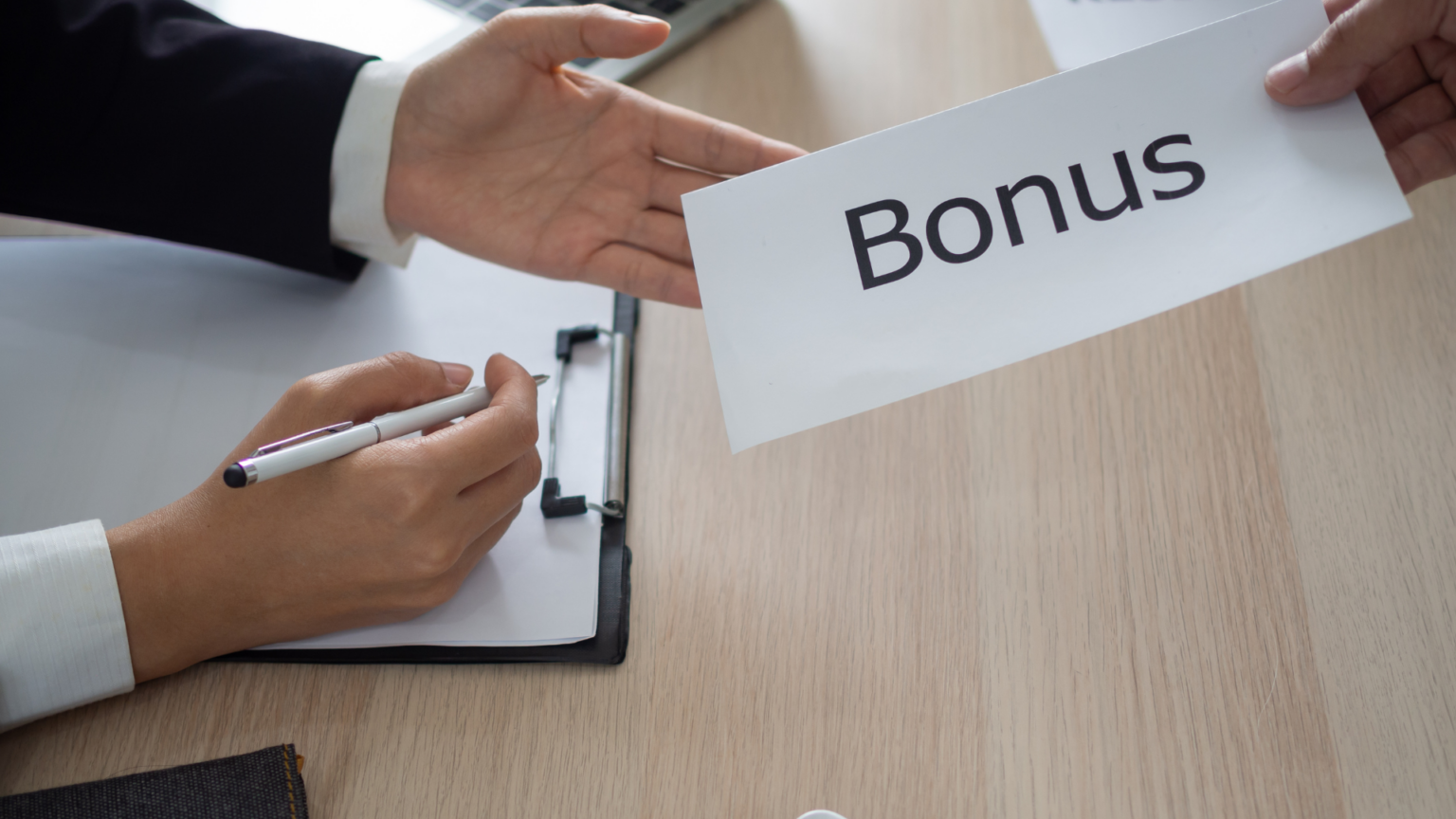 A Guide to Using Bonuses and Commissions for a Mortgage